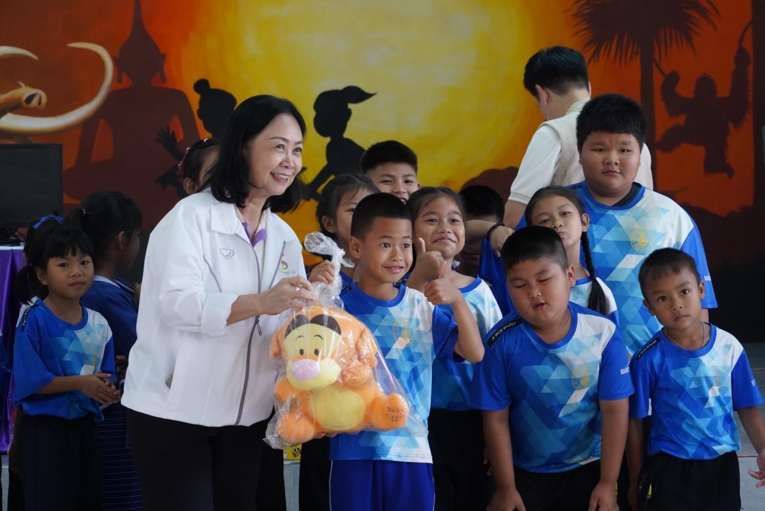 Building Community Partnerships through UP CSV at Ban Sra School ...