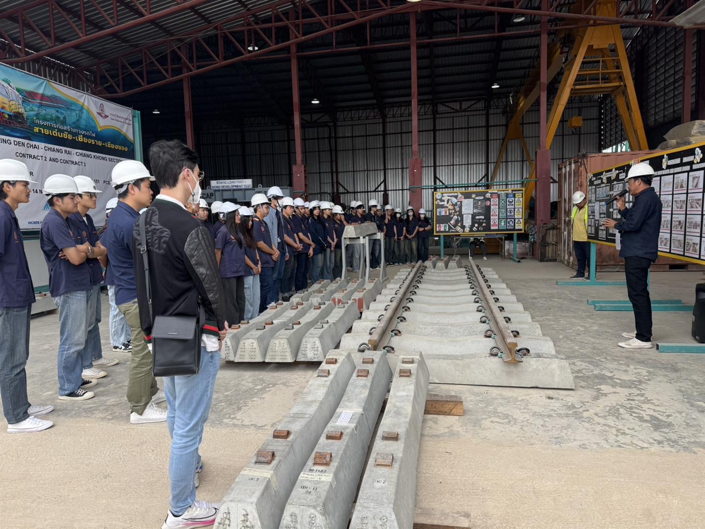 Civil Engineering UP, opens new perspectives for students by teaching them the method of casting ...
