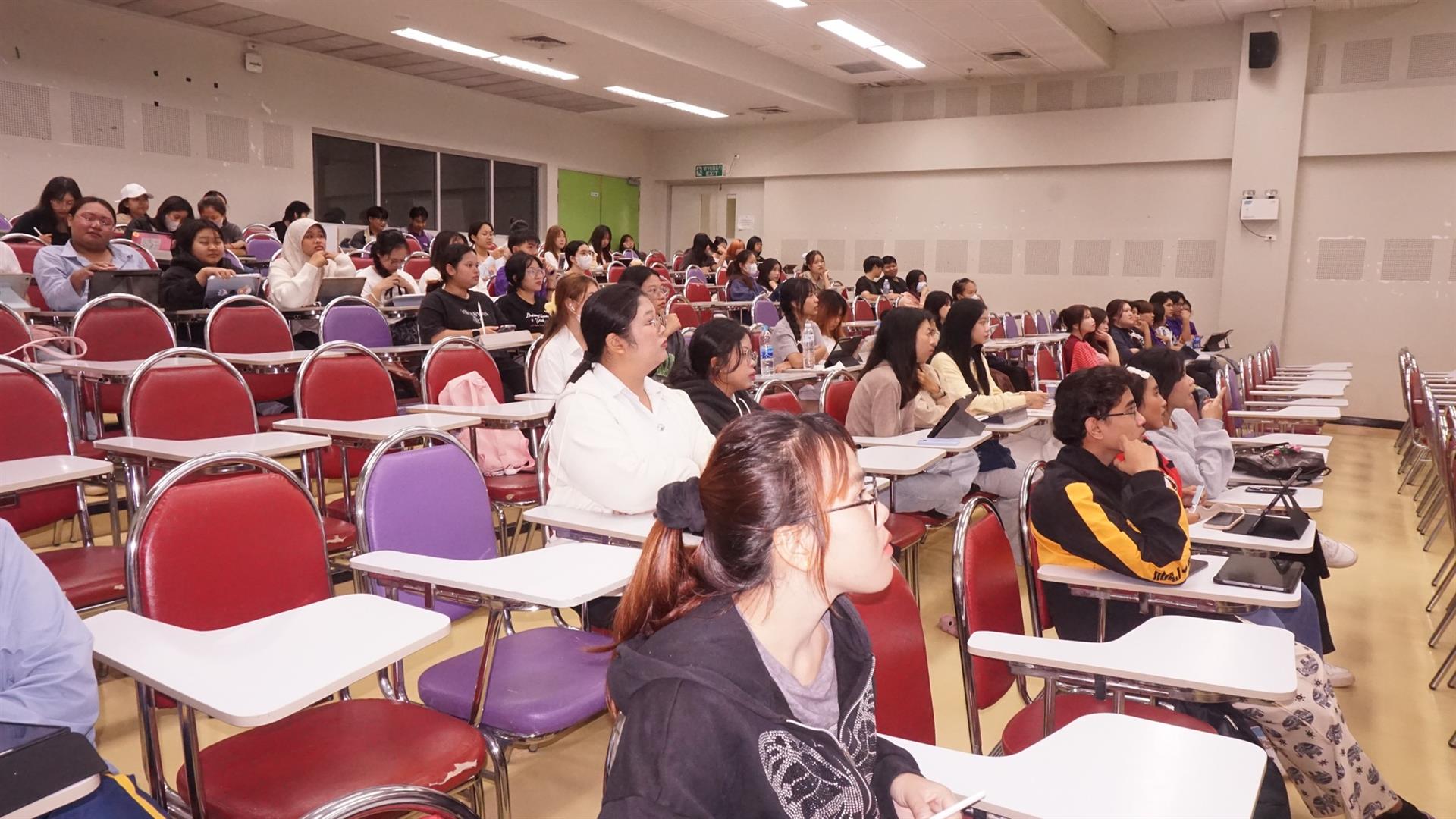 School of Liberal Arts Hosts TOEIC Preparation Workshop 2025 : มหาวิทยาลัยพะเยา